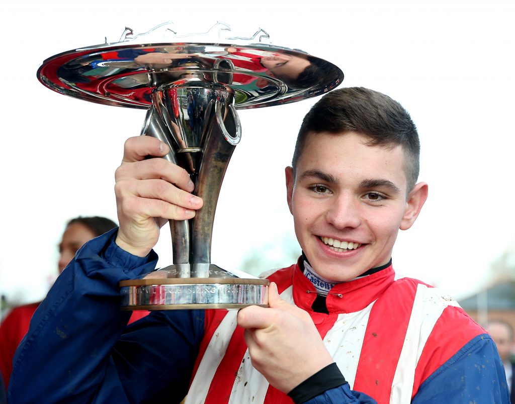 Jones Strikes Plumpton Gold To Reduce His Claim Racing365 jones-strikes-plumpton-gold-to-reduce-his-claim-racing365
