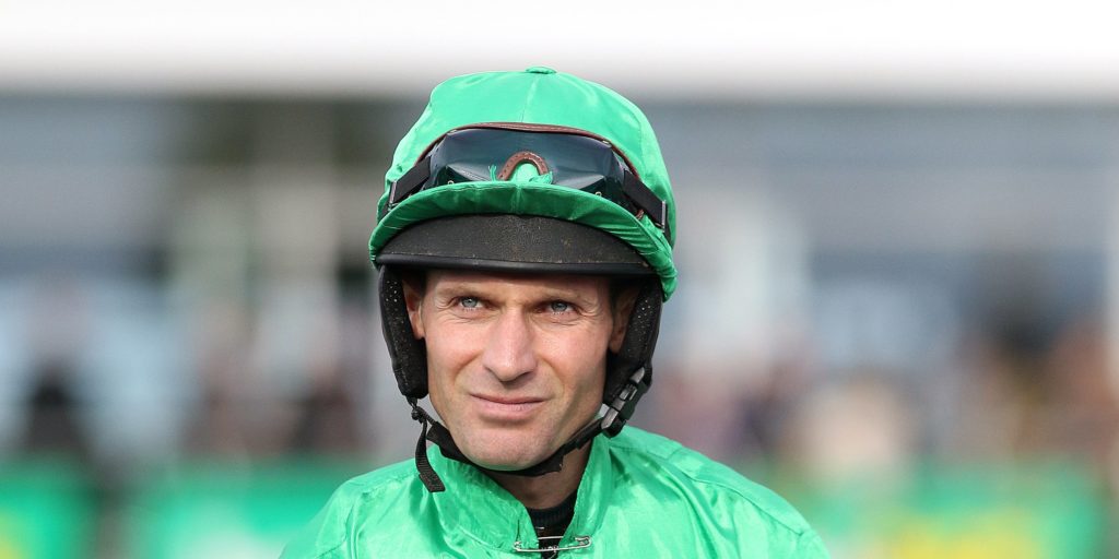 Danny Cook out for at least two more weeks | Racing365