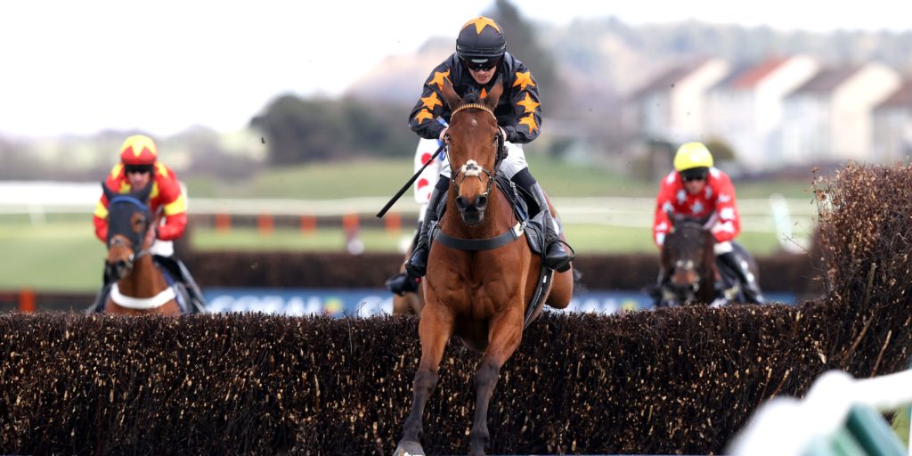 Landmark winner for Michael Scudamore with Do Your Job | Racing365