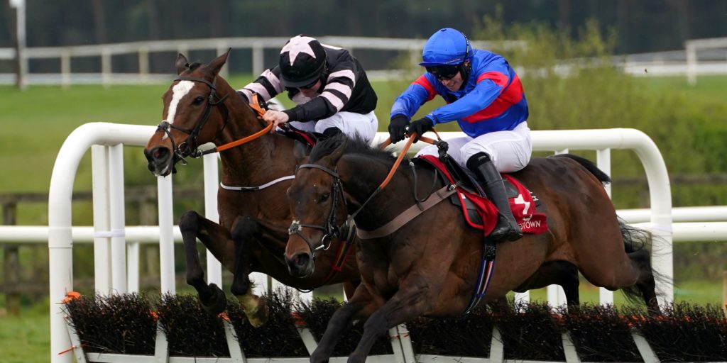 Harry Fry faces Gin Coco poser | Racing365